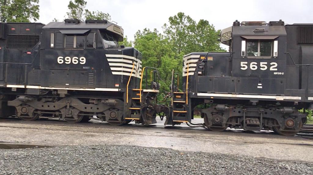 NS 5652 (CR 7870) | Conrail Photo Archive